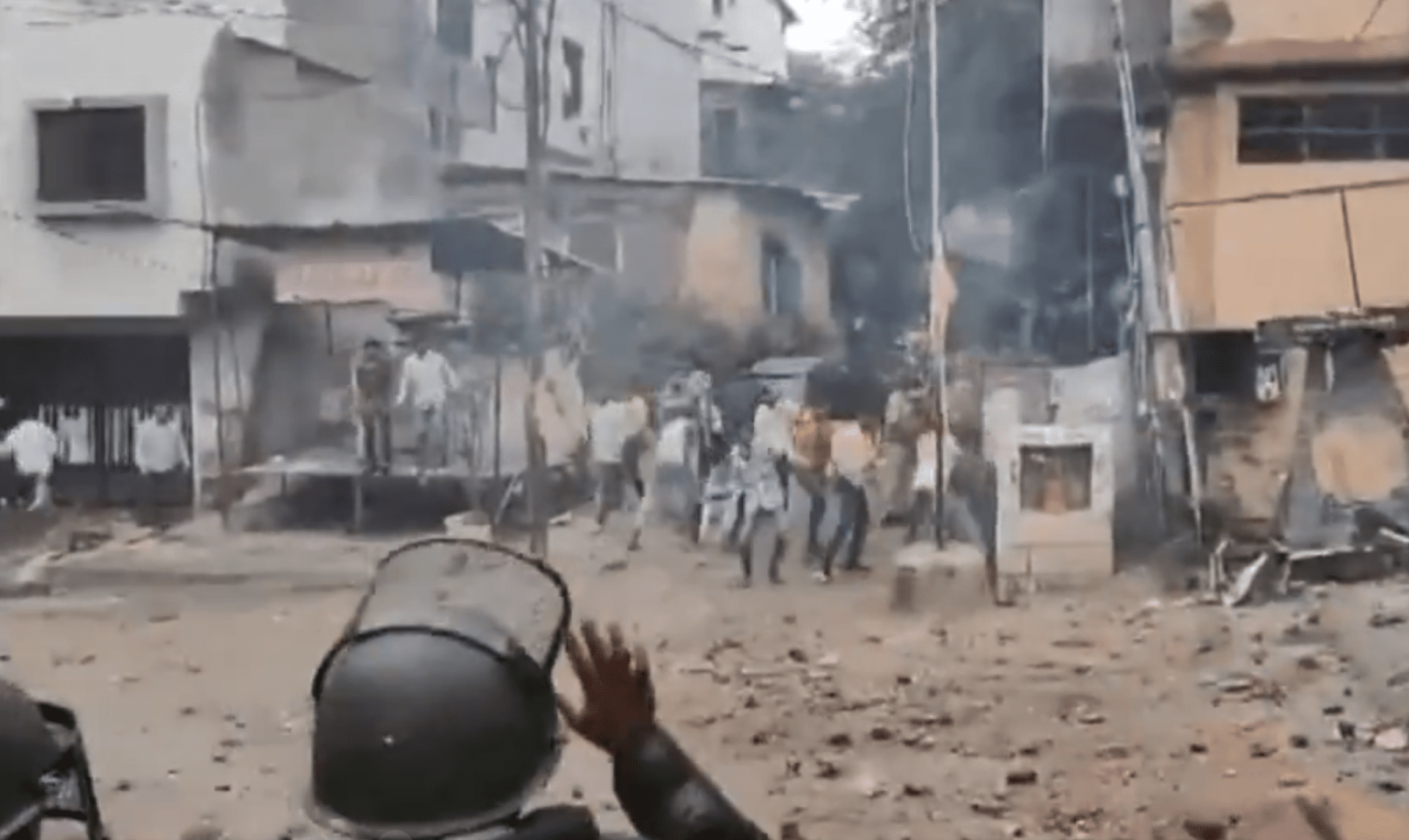 Stone pelting at BJP procession by Muslims in Jalgaon - Sanatan Prabhat