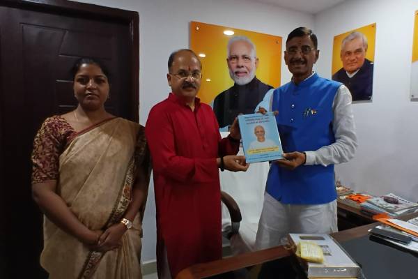 Union Minister of State for Defence Sanjay Seth receives Booklet and ...