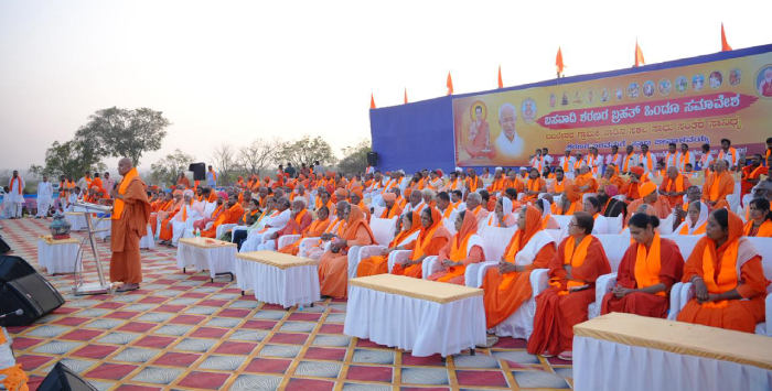 Beware those trying to create a rift in Hindu Dharma, I stand like the ...